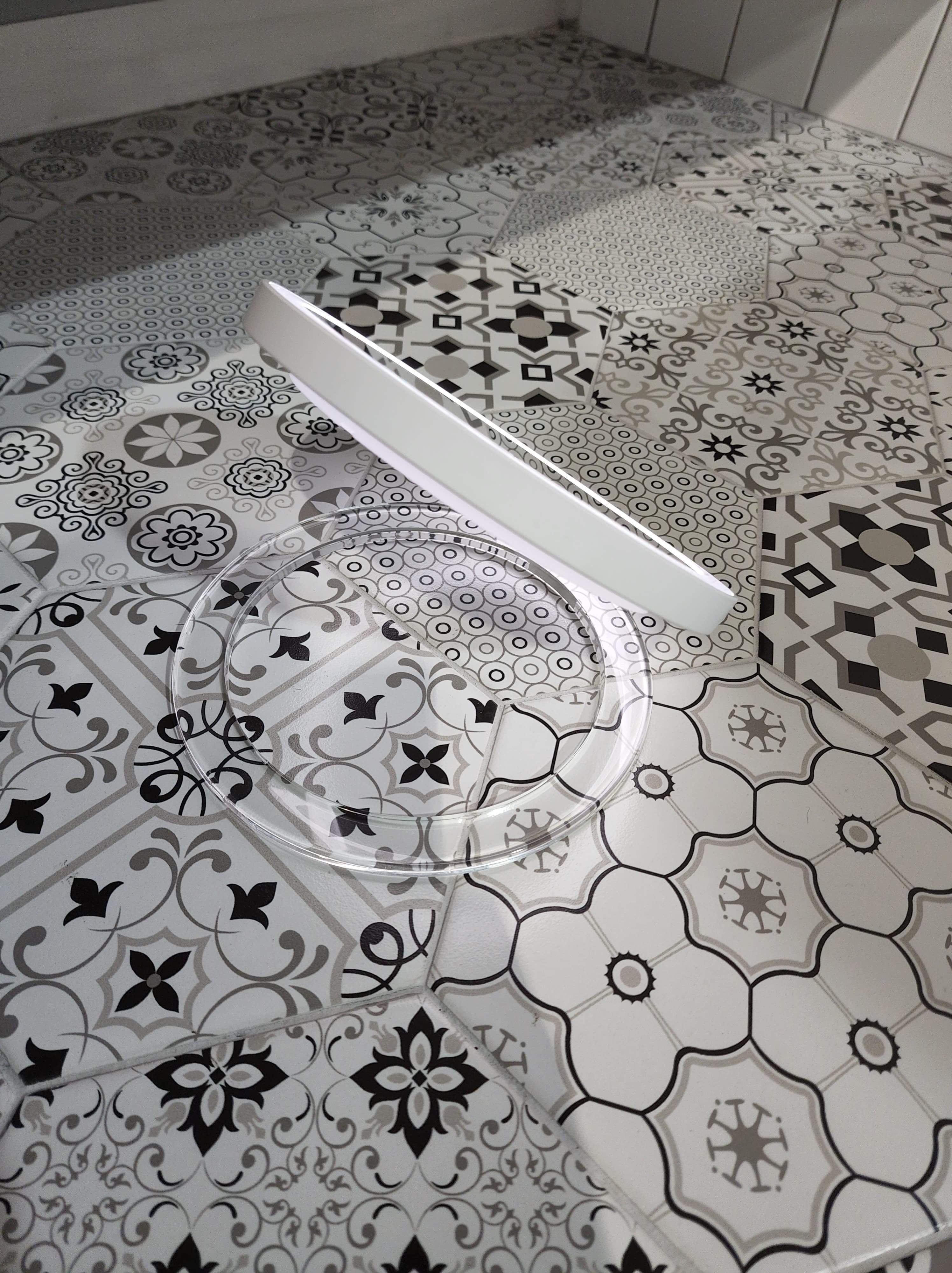 LED Makeup Mirrors for Modern Beauty Enthusiasts | InVogue Mirrors AU ...